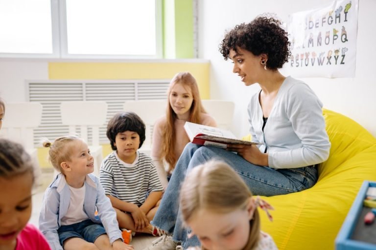 20 Alternative Jobs For Teachers To Find As A Career - Career ...
